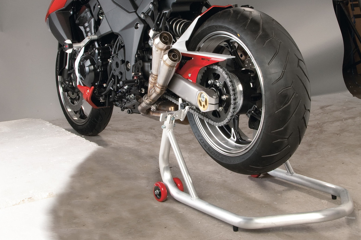 Paddock Stand Basics | Louis 🏍