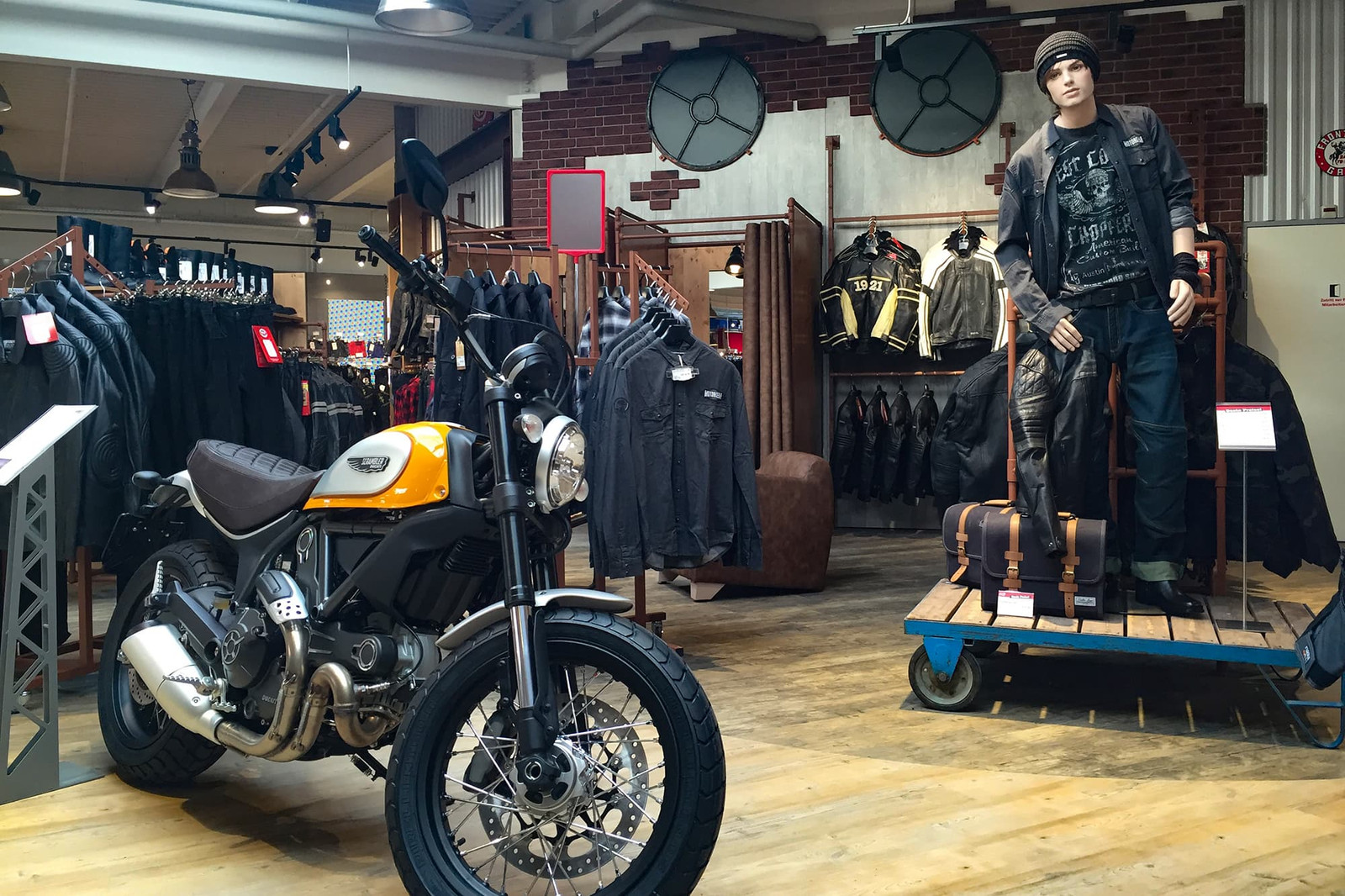 Louis Wallisellen/ Zürich | Louis 🏍