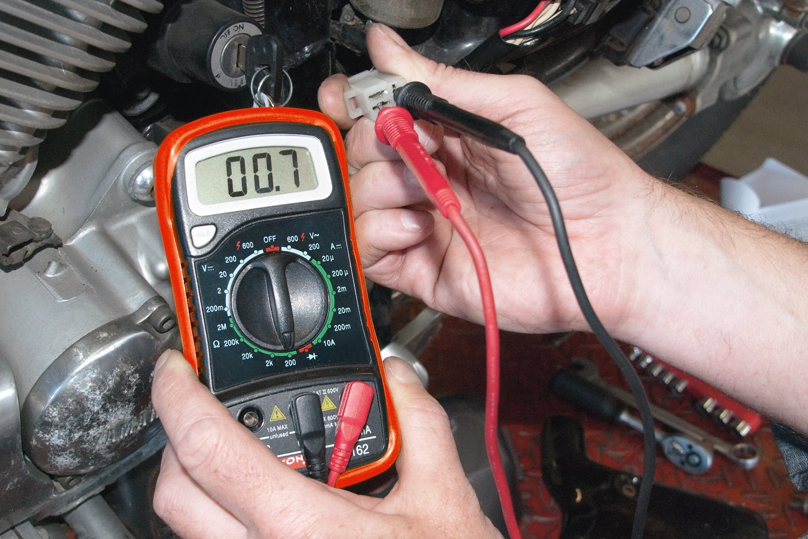 Testing electrics and electronics | Louis 🏍