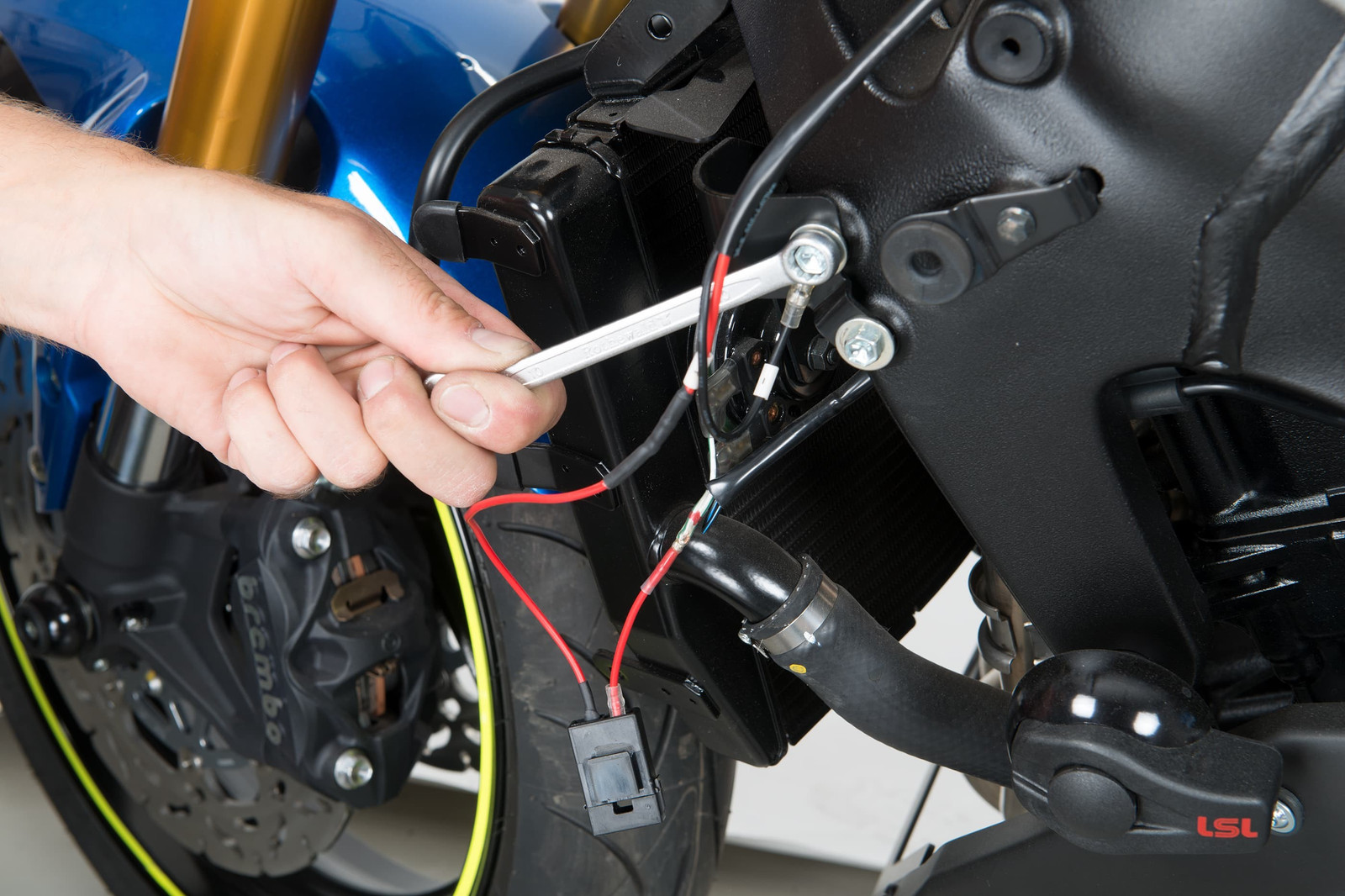 Motorcycle power socket | Louis 🏍